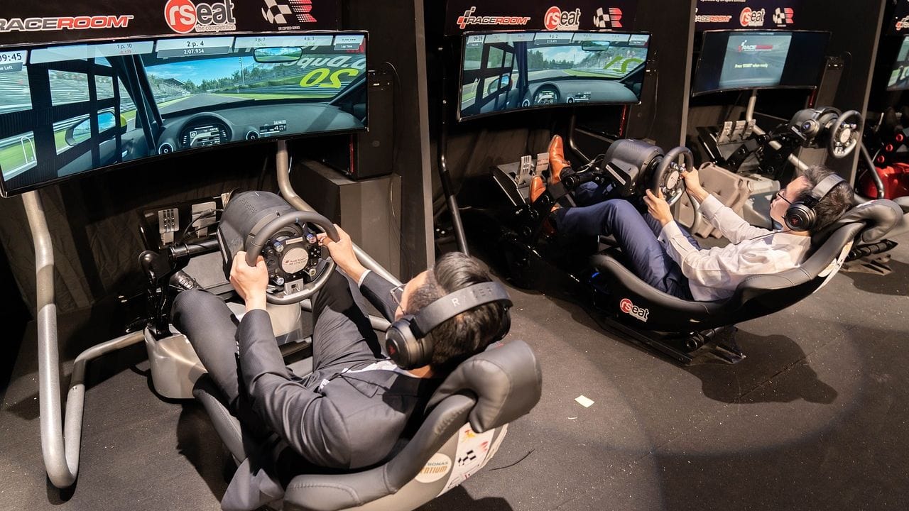 How Esports Car Racing Games Transform Players Into Digital Racers | F1 ...