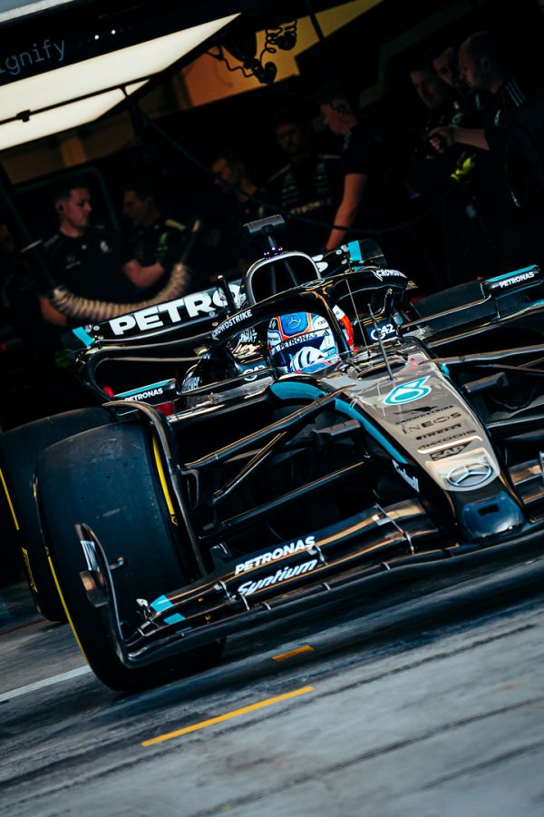 How Does The Formula 1 Front Wing Affect Performance? | F1 Explained