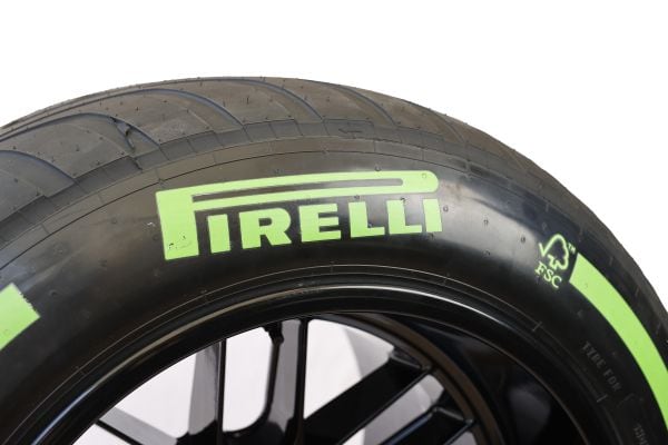 Why Do F1 Tires Have No Tread? | F1 Tires Explained