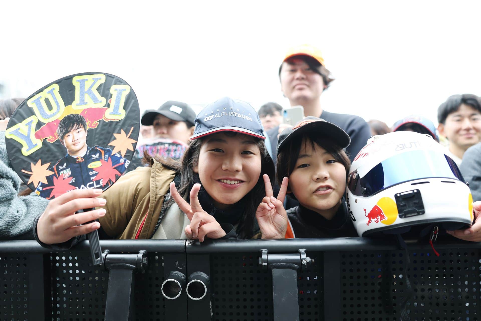 Formula 1 Fan Engagement Strategies: How F1 Keeps Its Global Audience ...