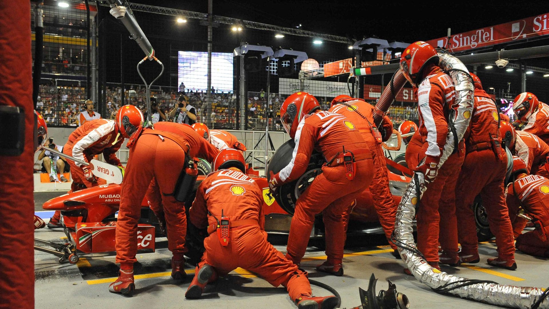 Why Was Refuelling Banned In F1? | F1 Explained